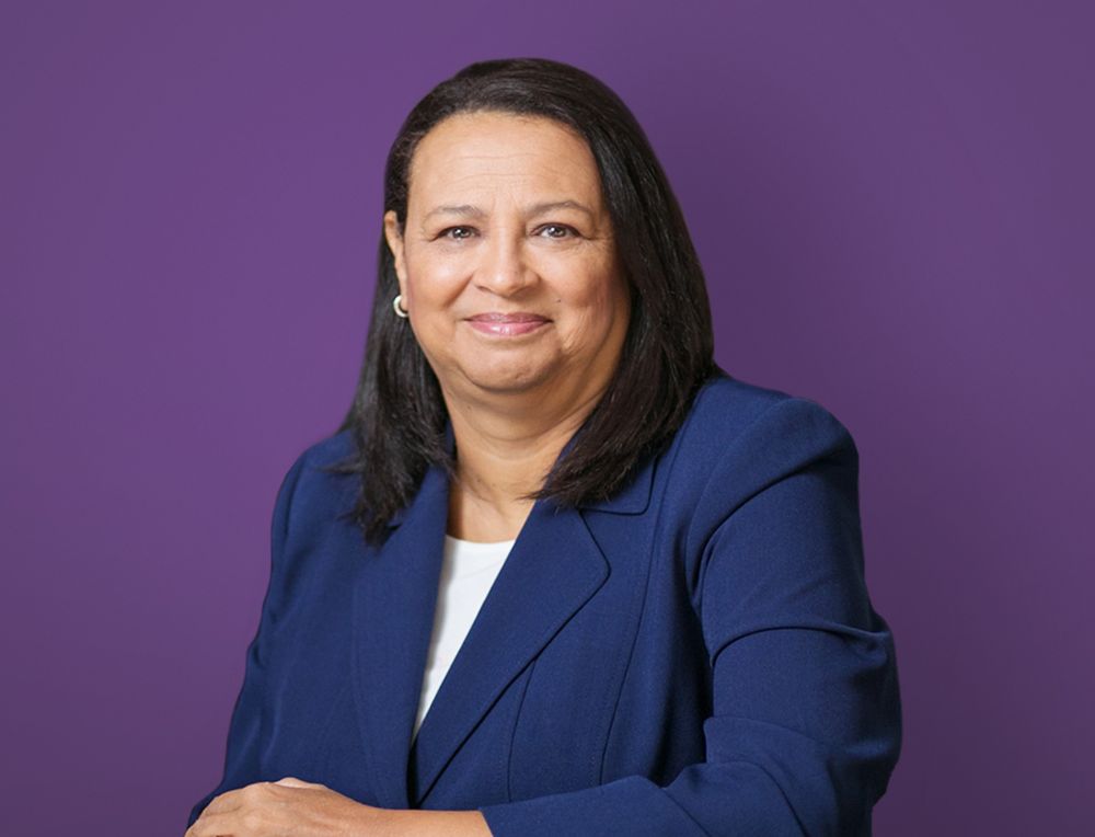 About Us - The Distinct Leader